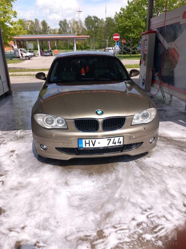 Brown BMW 120 2006 in Ogre, with an engine capacity of 2.00 L and mileage of 330 thousand km for 2700 €, photo 3 on AUTOMOTO.COM.LV