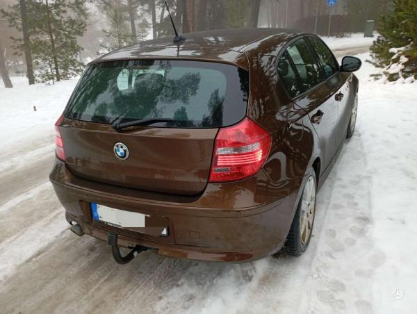 Brown BMW 120 2011 in Kaunas, with an engine capacity of 2.00 L and mileage of 192 thousand km for 5990 €, photo 5 on AUTOMOTO.COM.LV