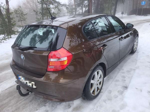 Brown BMW 120 2011 in Kaunas, with an engine capacity of 2.00 L and mileage of 192 thousand km for 5990 €, photo 10 on AUTOMOTO.COM.LV