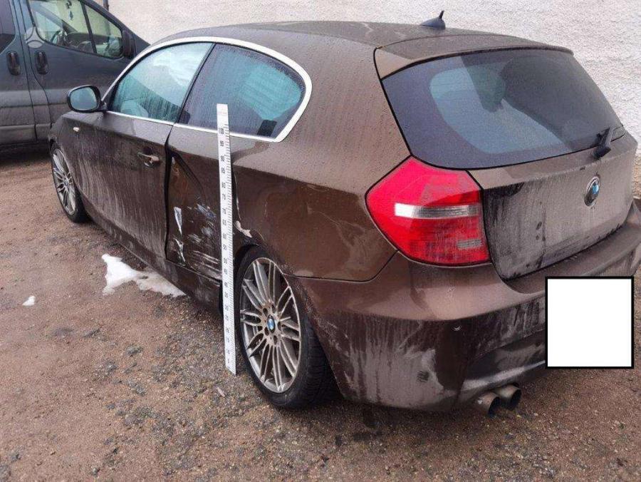 Brūns BMW 120 2011 Viļņa, ar dzinēja tilpumu 2.00 L un nobraukumu 214 tūkst. km par 2100 €, foto 4 vietnē AUTOMOTO.COM.LV