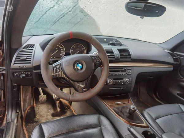 Brown BMW 120 2011 in Vilnius, with an engine capacity of 2.00 L and mileage of 214 thousand km for 2100 €, photo 6 on AUTOMOTO.COM.LV