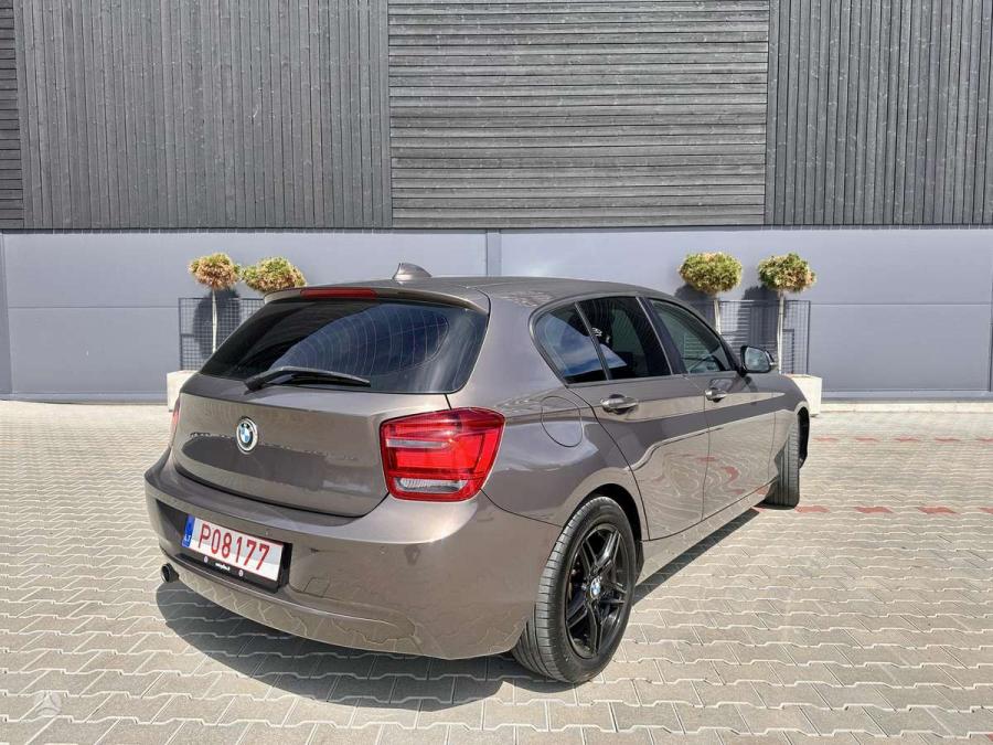 Brown BMW 120 2012 in Siauliai, with an engine capacity of 2.00 L and mileage of 266 thousand km for 5850 €, photo 12 on AUTOMOTO.COM.LV