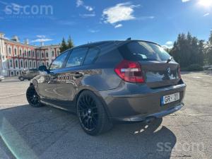 Brūns BMW 120 2009 Jelgava, ar dzinēja tilpumu 2.00 L un nobraukumu 293 tūkst. km par 5250 €, foto 4 vietnē AUTOMOTO.COM.LV