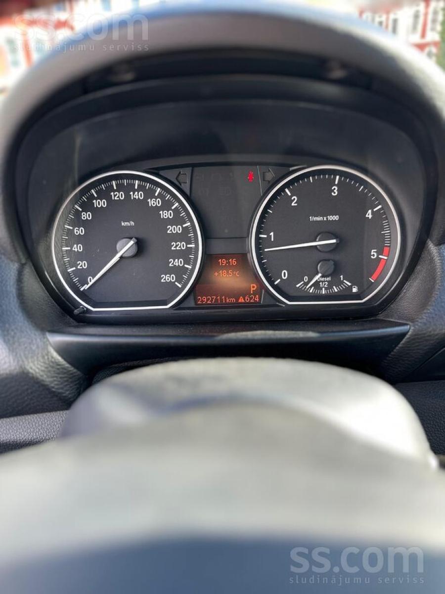 Brūns BMW 120 2009 Jelgava, ar dzinēja tilpumu 2.00 L un nobraukumu 293 tūkst. km par 5250 €, foto 7 vietnē AUTOMOTO.COM.LV