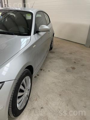 BMW 120 2007 in Balvi, with an engine capacity of 2.00 L and mileage of 224 thousand km for 2999 €, photo 10 on AUTOMOTO.COM.LV