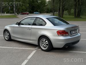 BMW 120 2009 in Riga, with an engine capacity of 2.00 L and mileage of 325 thousand km for 4950 €, photo 3 on AUTOMOTO.COM.LV