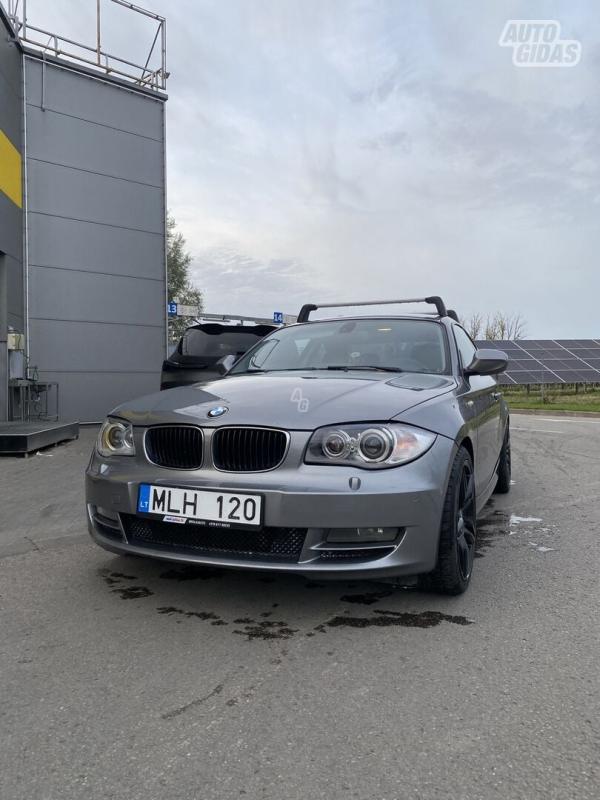 BMW 120 2009 in Siauliai, with an engine capacity of 2.00 L and mileage of 316 thousand km for 5500 €, photo 3 on AUTOMOTO.COM.LV