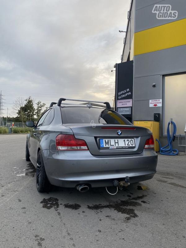 BMW 120 2009 in Siauliai, with an engine capacity of 2.00 L and mileage of 316 thousand km for 5500 €, photo 4 on AUTOMOTO.COM.LV