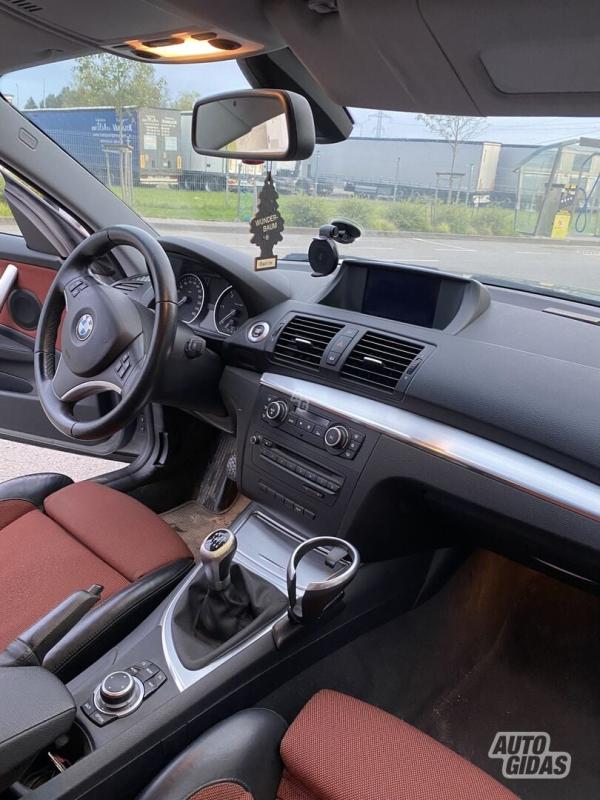 BMW 120 2009 in Siauliai, with an engine capacity of 2.00 L and mileage of 316 thousand km for 5500 €, photo 7 on AUTOMOTO.COM.LV