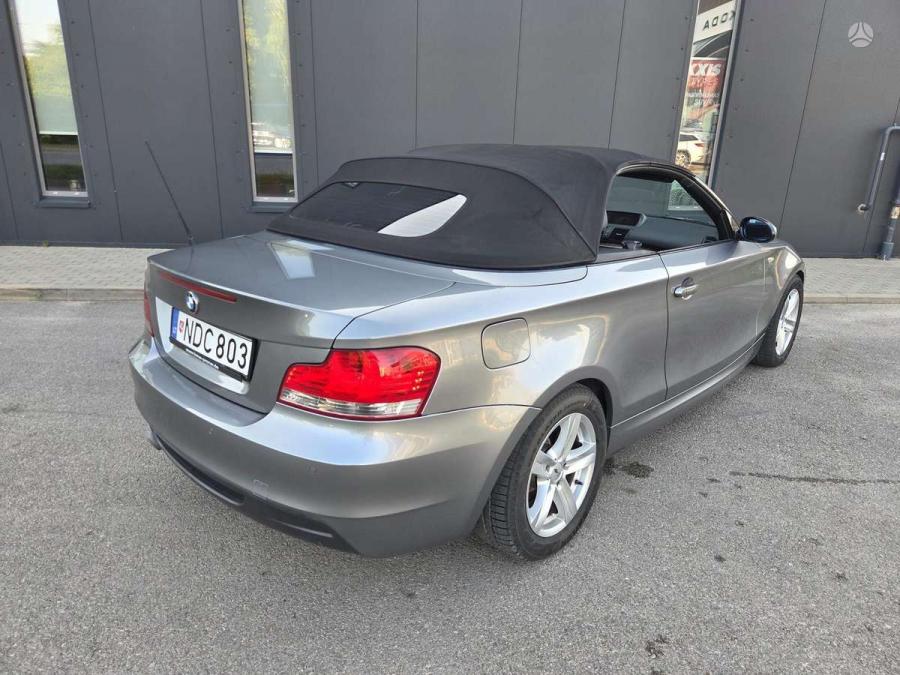 Grey BMW 120 2009 in Alytus, with an engine capacity of 2.00 L and mileage of 300 thousand km for 5400 €, photo 4 on AUTOMOTO.COM.LV