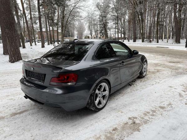 Pelēks BMW 120 2008 Alīta, ar dzinēja tilpumu 0.00 L un nobraukumu 175 tūkst. km par 5850 €, foto 5 vietnē AUTOMOTO.COM.LV