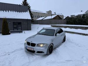 Grey BMW 120 2009 in Kedainiai, with an engine capacity of 2.00 L and mileage of 342 thousand km for 4999 €, photo  on AUTOMOTO.COM.LV