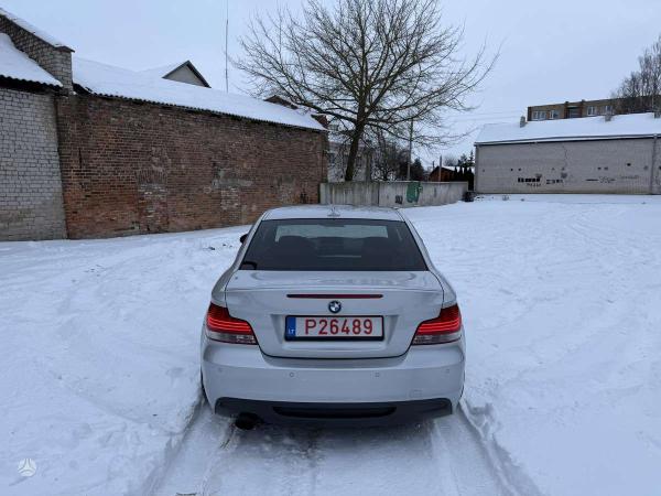 Grey BMW 120 2009 in Kedainiai, with an engine capacity of 2.00 L and mileage of 342 thousand km for 4999 €, photo 10 on AUTOMOTO.COM.LV
