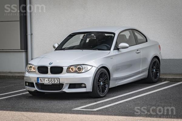 Grey BMW 120 2009 in Riga, with an engine capacity of 2.00 L and mileage of 327 thousand km for 4995 €, photo 1 on AUTOMOTO.COM.LV