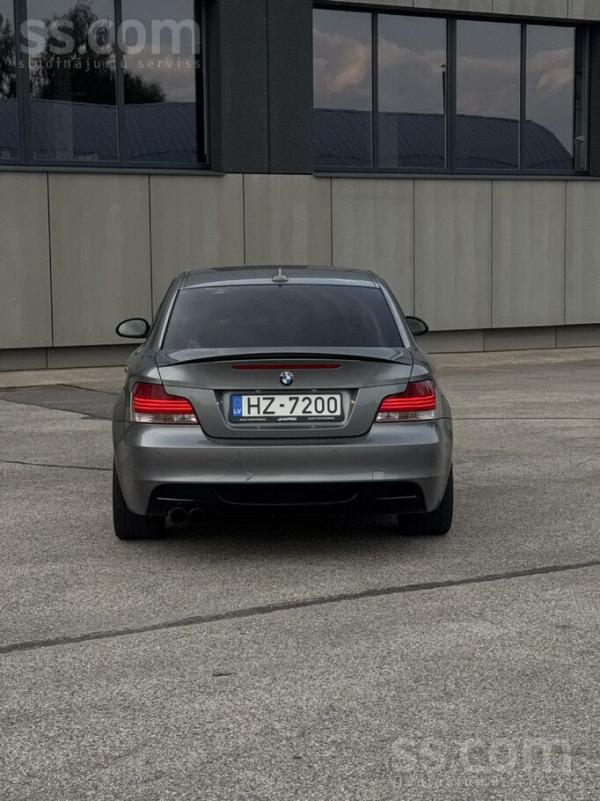 Grey BMW 120 2009 in Riga, with an engine capacity of 2.00 L and mileage of 302 thousand km for 7650 €, photo 6 on AUTOMOTO.COM.LV