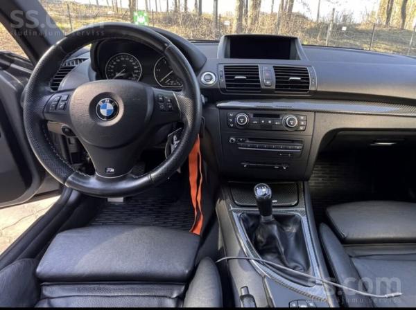 Grey BMW 120 2009 in Riga, with an engine capacity of 2.00 L and mileage of 302 thousand km for 7650 €, photo 11 on AUTOMOTO.COM.LV