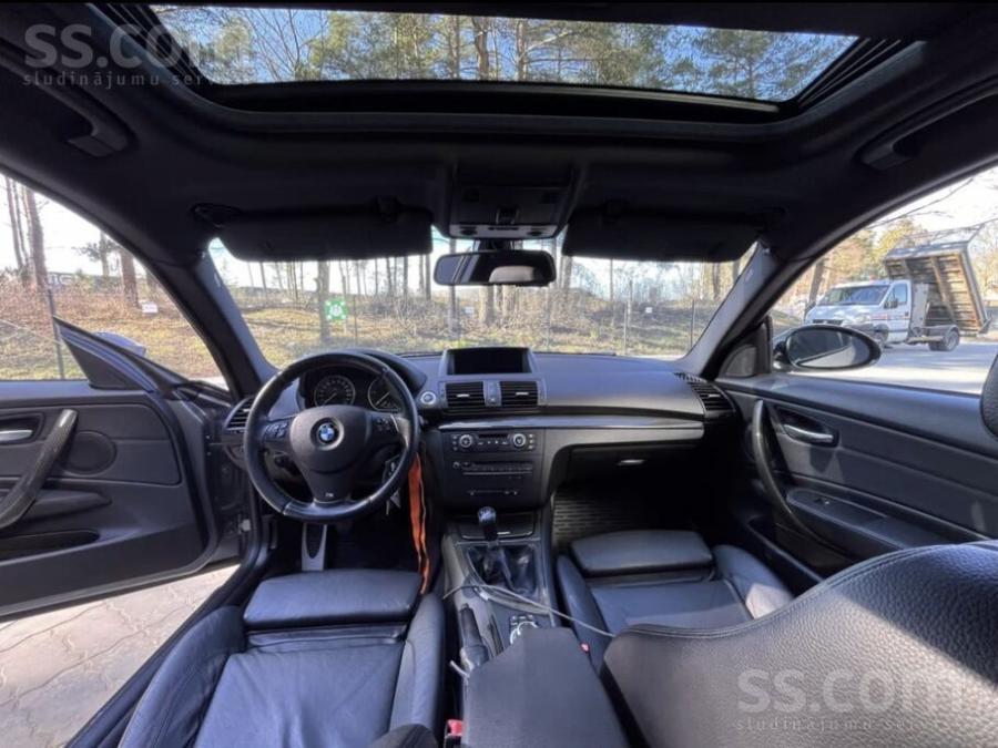 Grey BMW 120 2009 in Riga, with an engine capacity of 2.00 L and mileage of 303 thousand km for 7000 €, photo 9 on AUTOMOTO.COM.LV