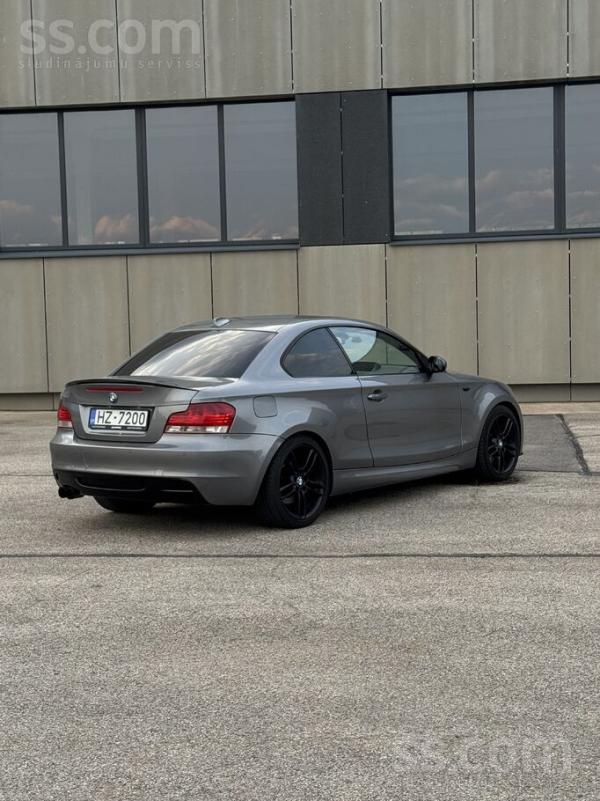 Grey BMW 120 2009 in Riga, with an engine capacity of 2.00 L and mileage of 303 thousand km for 6000 €, photo 7 on AUTOMOTO.COM.LV