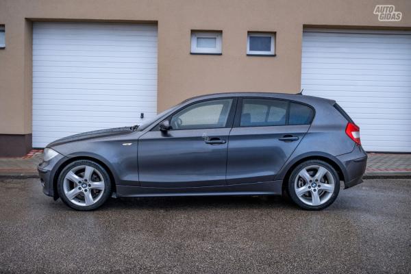 Pelēks BMW 120 2004 Mažeikiai, ar dzinēja tilpumu 2.00 L un nobraukumu 253 tūkst. km par 3500 €, foto 7 vietnē AUTOMOTO.COM.LV