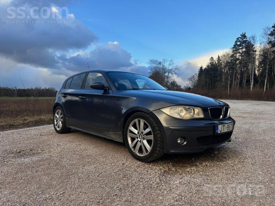 Pelēks BMW 120 2004 Liepāja, ar dzinēja tilpumu 2.00 L un nobraukumu 256 tūkst. km par 2450 €, foto 2 vietnē AUTOMOTO.COM.LV