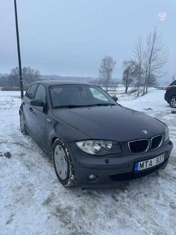 Grey BMW 120 2004 in Kaunas, with an engine capacity of 2.00 L and mileage of 332 thousand km for 3800 €, photo 8 on AUTOMOTO.COM.LV