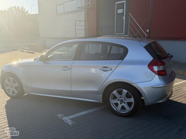 Pelēks BMW 120 2004 Viļņa, ar dzinēja tilpumu 2.00 L un nobraukumu 313 tūkst. km par 3000 €, foto 7 vietnē AUTOMOTO.COM.LV