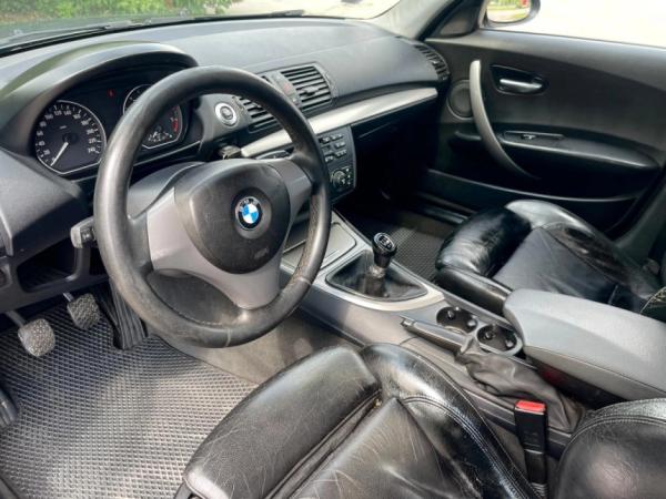 Grey BMW 120 2004 in Riga, with an engine capacity of 2.00 L and mileage of 0 thousand km for 3800 €, photo 7 on AUTOMOTO.COM.LV