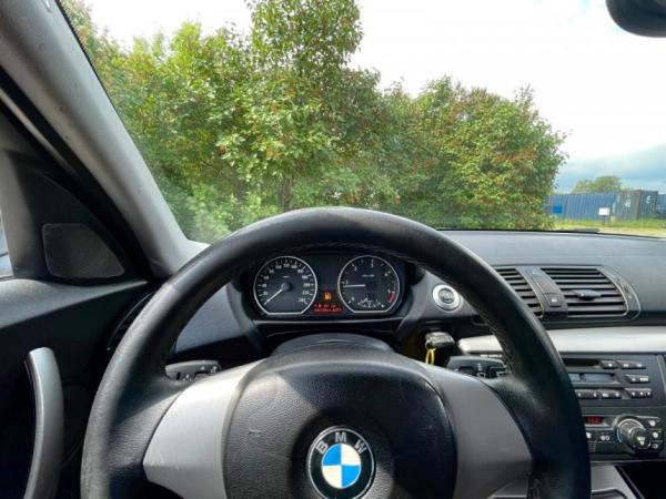 Grey BMW 120 2004 in Riga, with an engine capacity of 2.00 L and mileage of 0 thousand km for 3800 €, photo 10 on AUTOMOTO.COM.LV