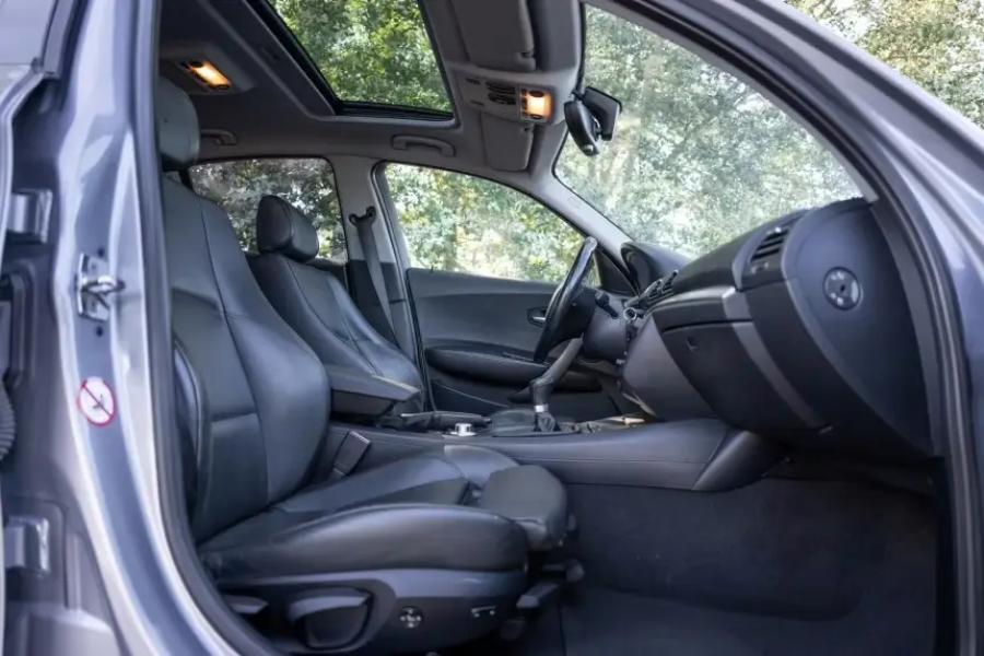 Pelēks BMW 120 2004 Liepāja, ar dzinēja tilpumu 2.00 L un nobraukumu 80 tūkst. km par 5850 €, foto 14 vietnē AUTOMOTO.COM.LV