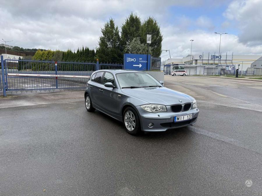 Pelēks BMW 120 2004 Viļņa, ar dzinēja tilpumu 0.00 L un nobraukumu 250 tūkst. km par 2800 €, foto 1 vietnē AUTOMOTO.COM.LV
