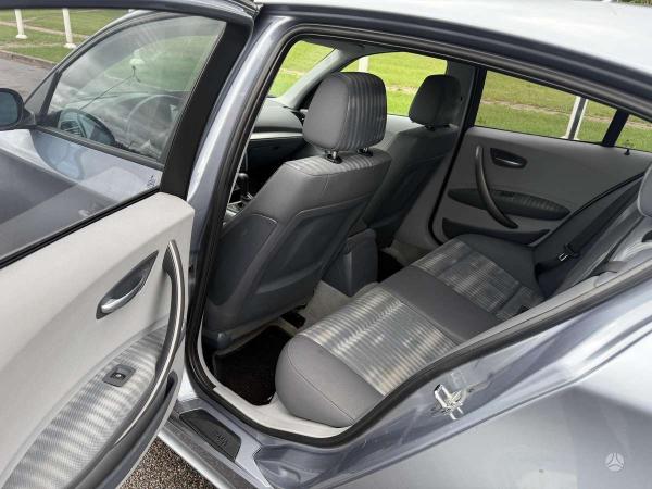 Pelēks BMW 120 2004 Viļņa, ar dzinēja tilpumu 0.00 L un nobraukumu 250 tūkst. km par 2800 €, foto 5 vietnē AUTOMOTO.COM.LV