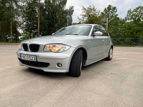 BMW 120 2004 in Panevezys on AUTOMOTO.COM.LV Grey BMW 120 2004 in Panevezys, with an engine capacity of 2.00 L and mileage of 271 thousand km for 2650 €, photo 7 on AUTOMOTO.COM.LV