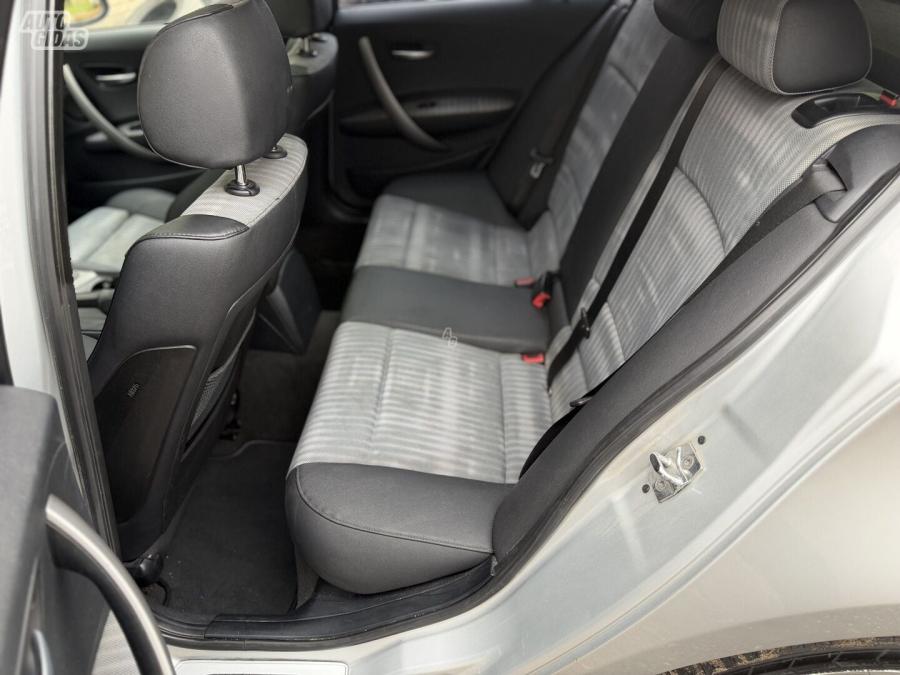 Pelēks BMW 120 2004 Kauņa, ar dzinēja tilpumu 2.00 L un nobraukumu 293 tūkst. km par 3150 €, foto 28 vietnē AUTOMOTO.COM.LV