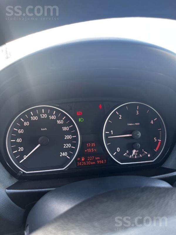 Grey BMW 120 2004 in Liepaja, with an engine capacity of 2.00 L and mileage of 343 thousand km for 2450 €, photo 8 on AUTOMOTO.COM.LV