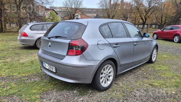Pelēks BMW 120 2005 Liepāja, ar dzinēja tilpumu 2.00 L un nobraukumu 273 tūkst. km par 2450 €, foto 5 vietnē AUTOMOTO.COM.LV