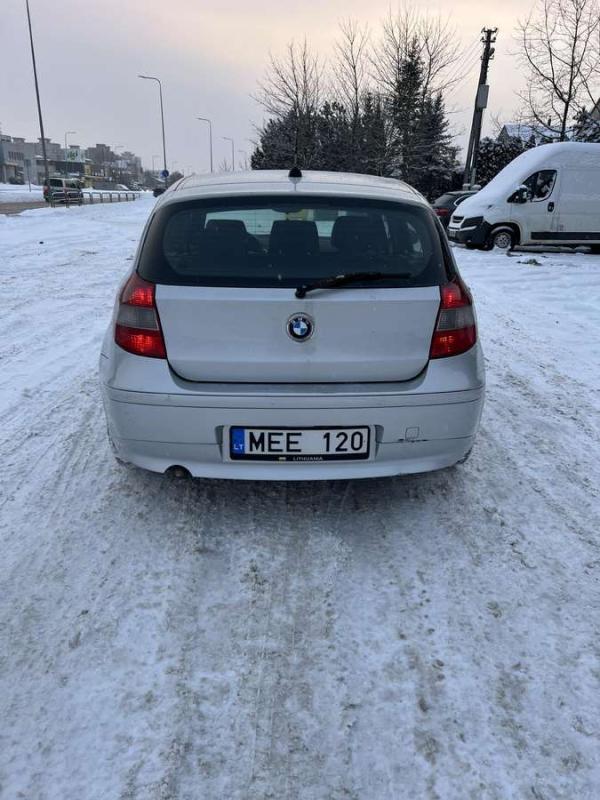 Grey BMW 120 2005 in Kaunas, with an engine capacity of 2.00 L and mileage of 275 thousand km for 3000 €, photo 6 on AUTOMOTO.COM.LV