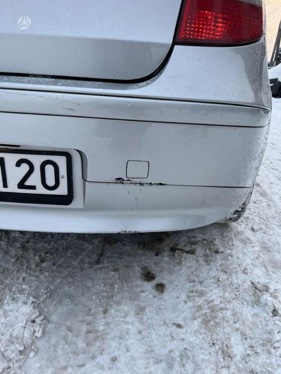 Pelēks BMW 120 2005 Kauņa, ar dzinēja tilpumu 2.00 L un nobraukumu 275 tūkst. km par 3000 €, foto 12 vietnē AUTOMOTO.COM.LV