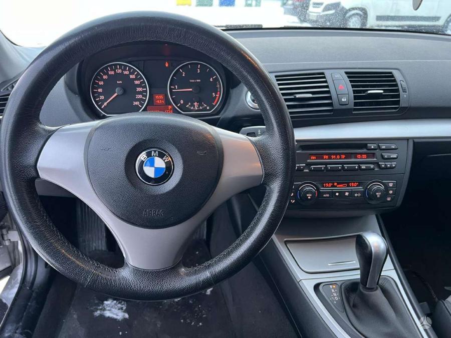Pelēks BMW 120 2005 Kauņa, ar dzinēja tilpumu 2.00 L un nobraukumu 275 tūkst. km par 3000 €, foto 23 vietnē AUTOMOTO.COM.LV