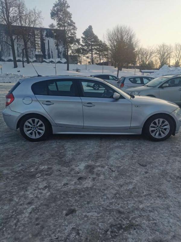 Grey BMW 120 2005 in Klaipeda, with an engine capacity of 2.00 L and mileage of 300 thousand km for 3100 €, photo 4 on AUTOMOTO.COM.LV