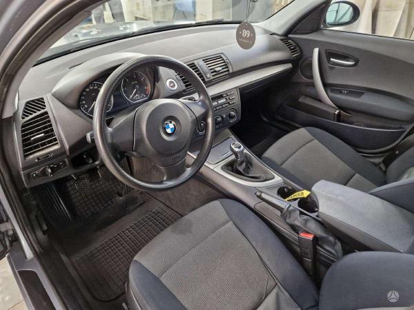 Pelēks BMW 120 2005 Kauņa, ar dzinēja tilpumu 2.00 L un nobraukumu 297 tūkst. km par 2850 €, foto 10 vietnē AUTOMOTO.COM.LV