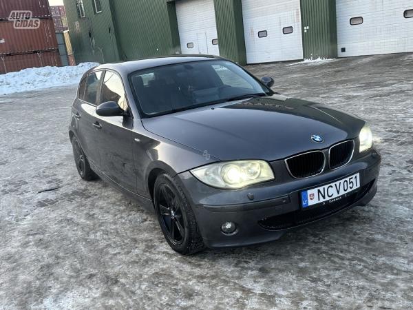 Pelēks BMW 120 2005 Klaipėda, ar dzinēja tilpumu 2.00 L un nobraukumu 520 tūkst. km par 2950 €, foto 1 vietnē AUTOMOTO.COM.LV