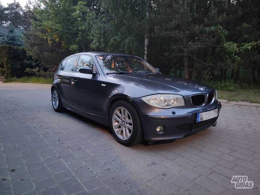 Grey BMW 120 2005 in Vilnius, with an engine capacity of 2.00 L and mileage of 325 thousand km for 2000 €, photo 3 on AUTOMOTO.COM.LV
