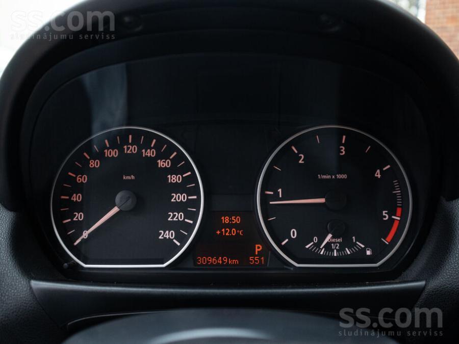 Серый БМВ 120 2005 в Лиепая, объемом двигателя 2.00 л и пробегом 309 тыс. км за 3950 €, фото 21 на AUTOMOTO.COM.LV