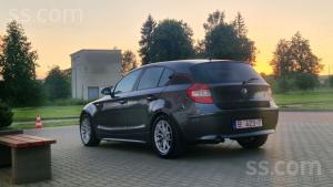 Grey BMW 120 2005 in Jelgava, with an engine capacity of 2.00 L and mileage of 362 thousand km for 3450 €, photo 14 on AUTOMOTO.COM.LV