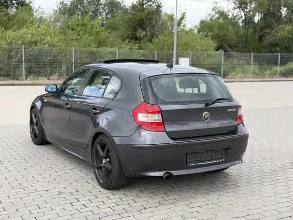 Pelēks BMW 120 2005 Marijampole, ar dzinēja tilpumu 2.00 L un nobraukumu 244 tūkst. km par 2900 €, foto 4 vietnē AUTOMOTO.COM.LV