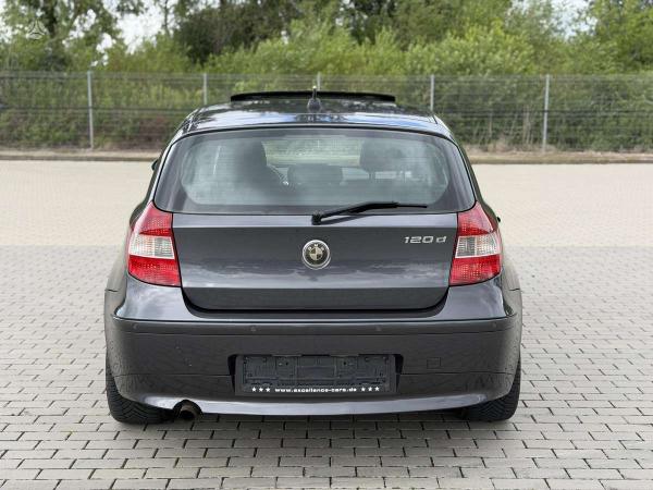 Pelēks BMW 120 2005 Marijampole, ar dzinēja tilpumu 2.00 L un nobraukumu 244 tūkst. km par 2900 €, foto 5 vietnē AUTOMOTO.COM.LV