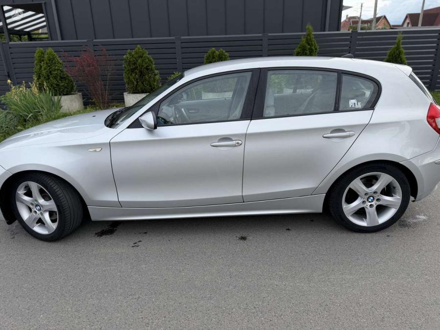 Grey BMW 120 2005 in Kaunas, with an engine capacity of 2.00 L and mileage of 223 thousand km for 3250 €, photo 11 on AUTOMOTO.COM.LV