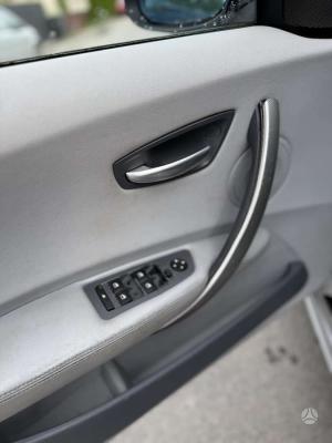Grey BMW 120 2005 in Kaunas, with an engine capacity of 2.00 L and mileage of 223 thousand km for 3250 €, photo 16 on AUTOMOTO.COM.LV