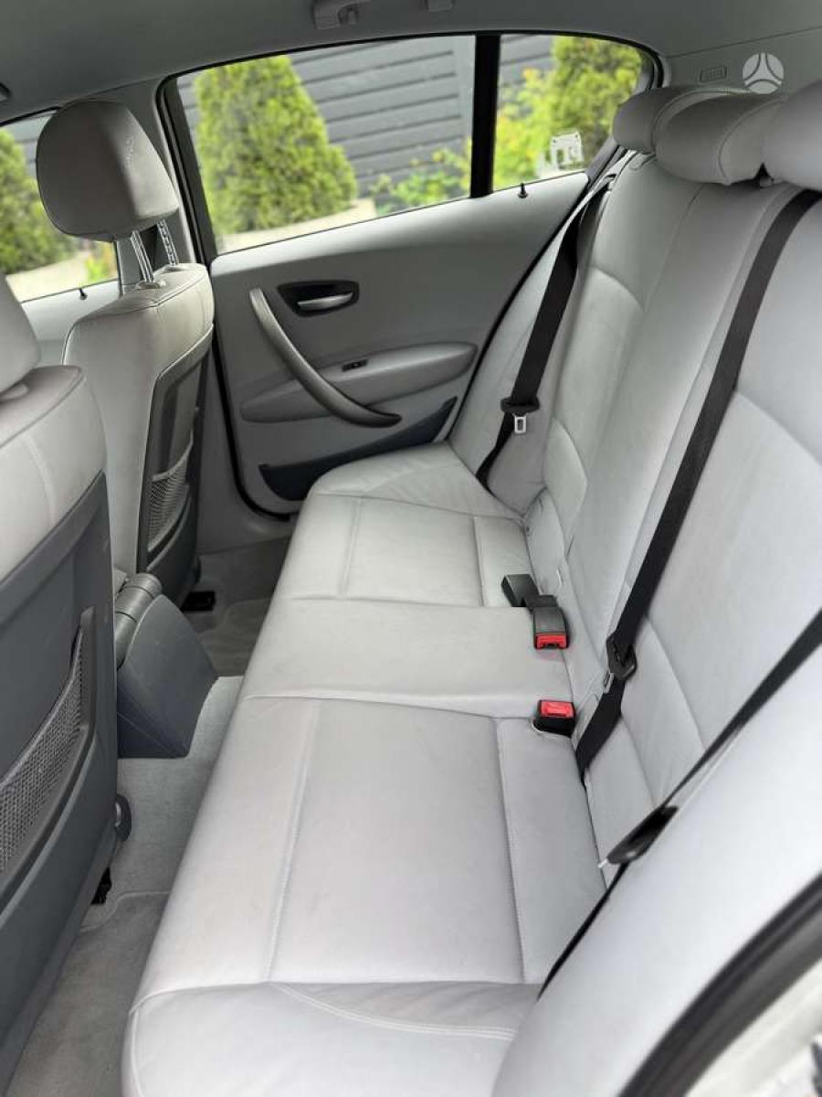 Grey BMW 120 2005 in Kaunas, with an engine capacity of 2.00 L and mileage of 223 thousand km for 3250 €, photo 20 on AUTOMOTO.COM.LV