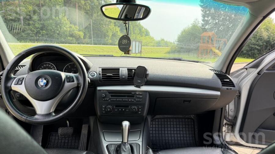 Grey BMW 120 2005 in Riga, with an engine capacity of 2.00 L and mileage of 323 thousand km for 3400 €, photo 12 on AUTOMOTO.COM.LV